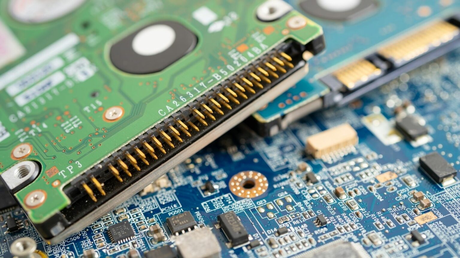 Essential Computer Hardware Engineer Job Description: Skills ...